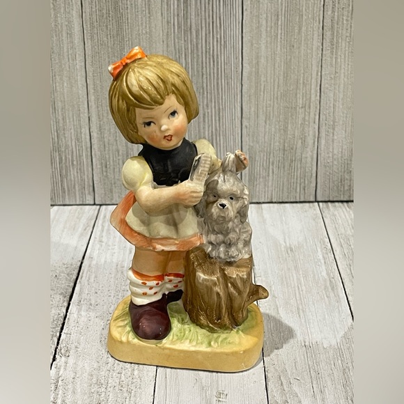 Lefton | Art | Vintage Lefton Girl With Puppy Figurine Made In Japan ...